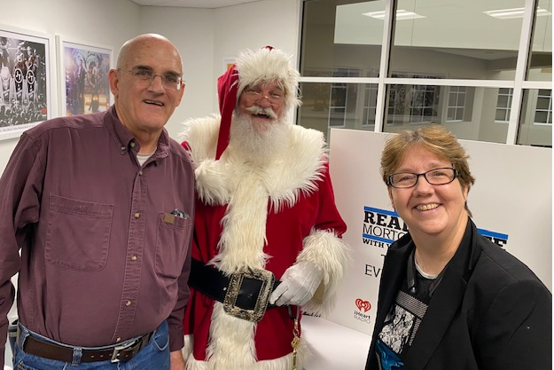pic jo garner, tom king, santa claus 11-5-22 rems board - Jo Garner